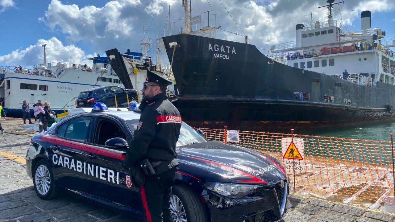 MANETTE PER SPACCIO A ISCHIA, CHIUSO UN LOCALE A PROCIDA